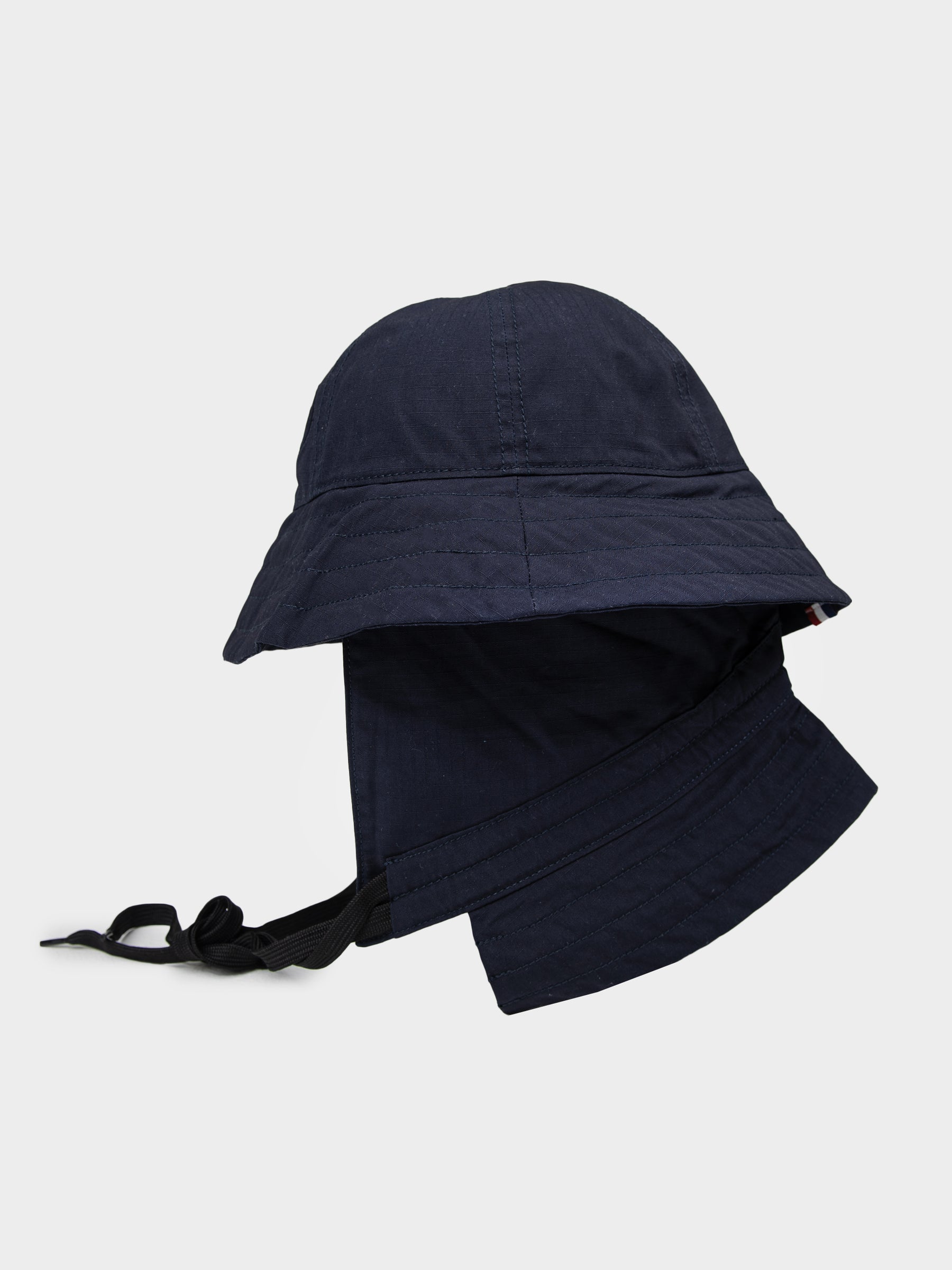SIZE: One Size - Fits Most (60cm)